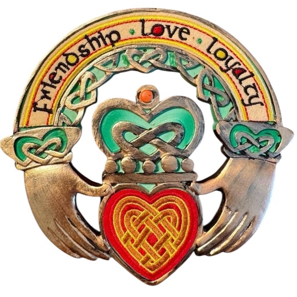 Wall Decor | Celtic Threads Cead Mile Failte Irish Love Symbolism Hand ...